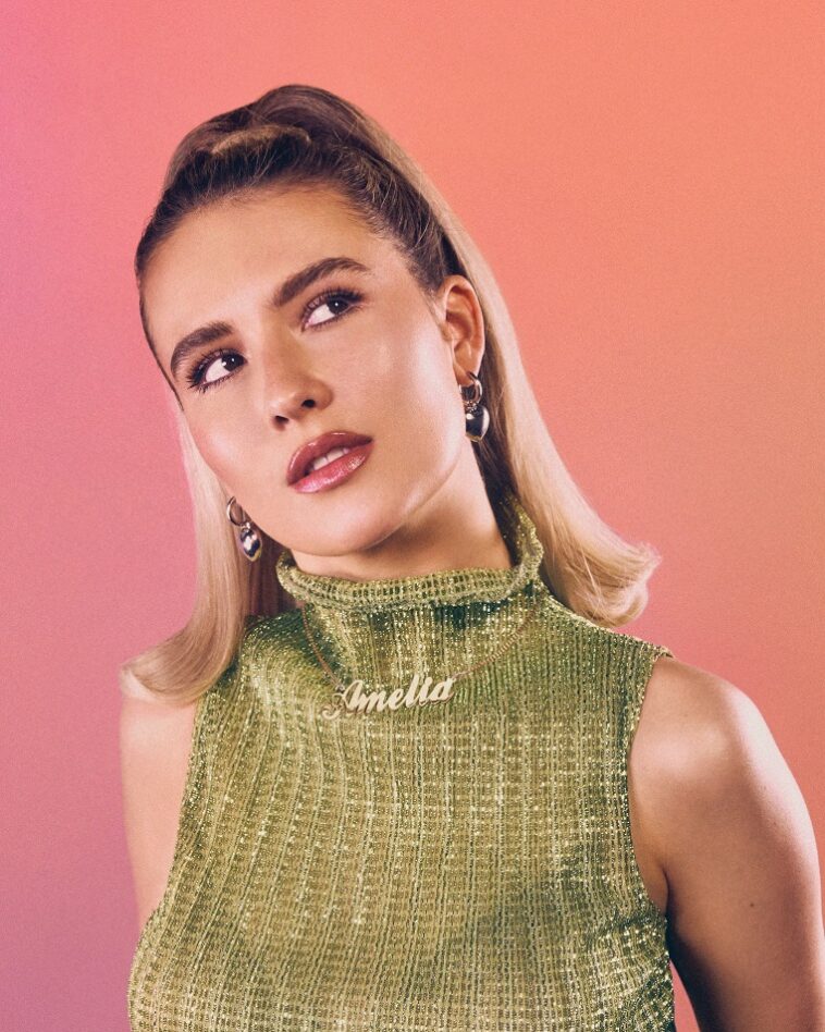 WomenOutLoud! : Mimi Webb Releases Debut Album 'Amelia' - OutLoud! Culture