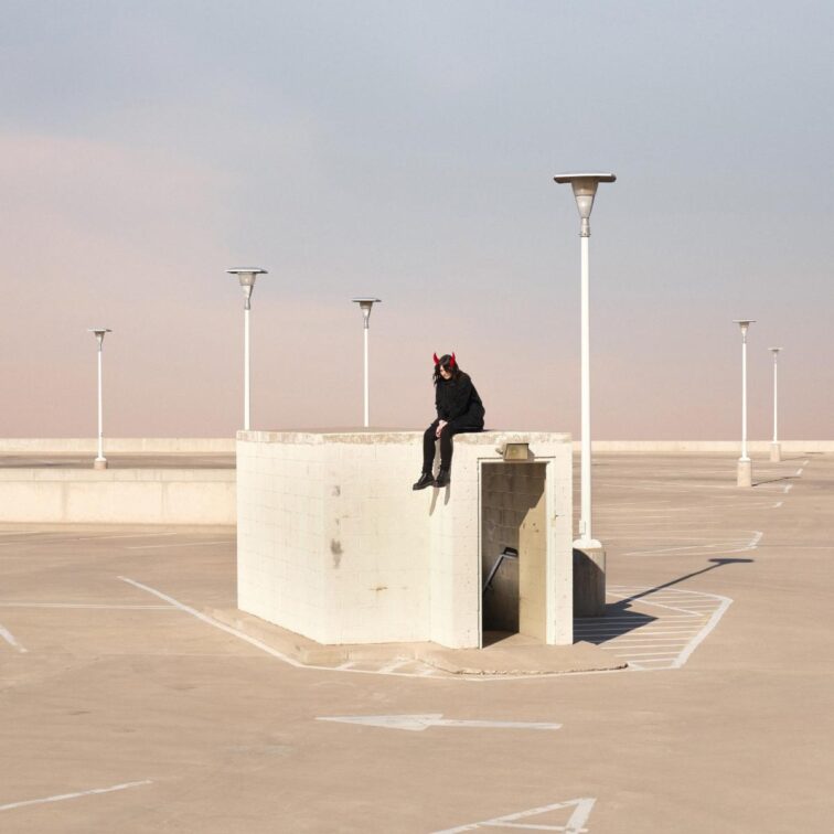 INsiders Guide: The Man Who, ABSOLUTELY, Ceara Cavalieri, Liam Barrack ...