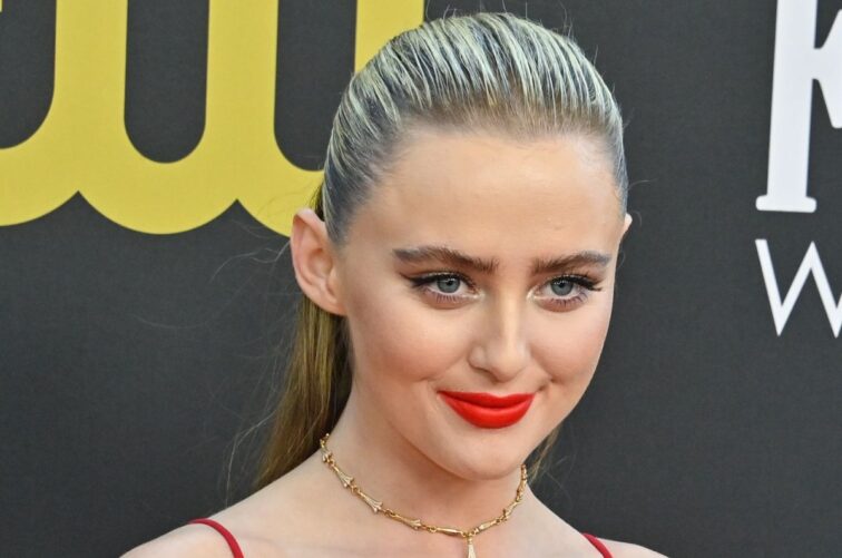 First Look At The Directorial Debut of Zelda Williams, 'Lisa ...