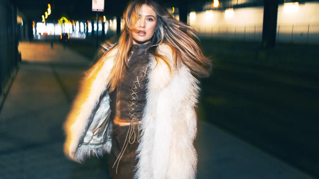 Mimi Webb Arrives With New Single 'Mistake' - OutLoud! Culture