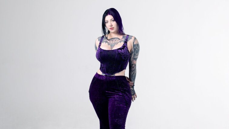 Exclusive Interview with Anime Cosplayer and Content Creator Ravengriim ...