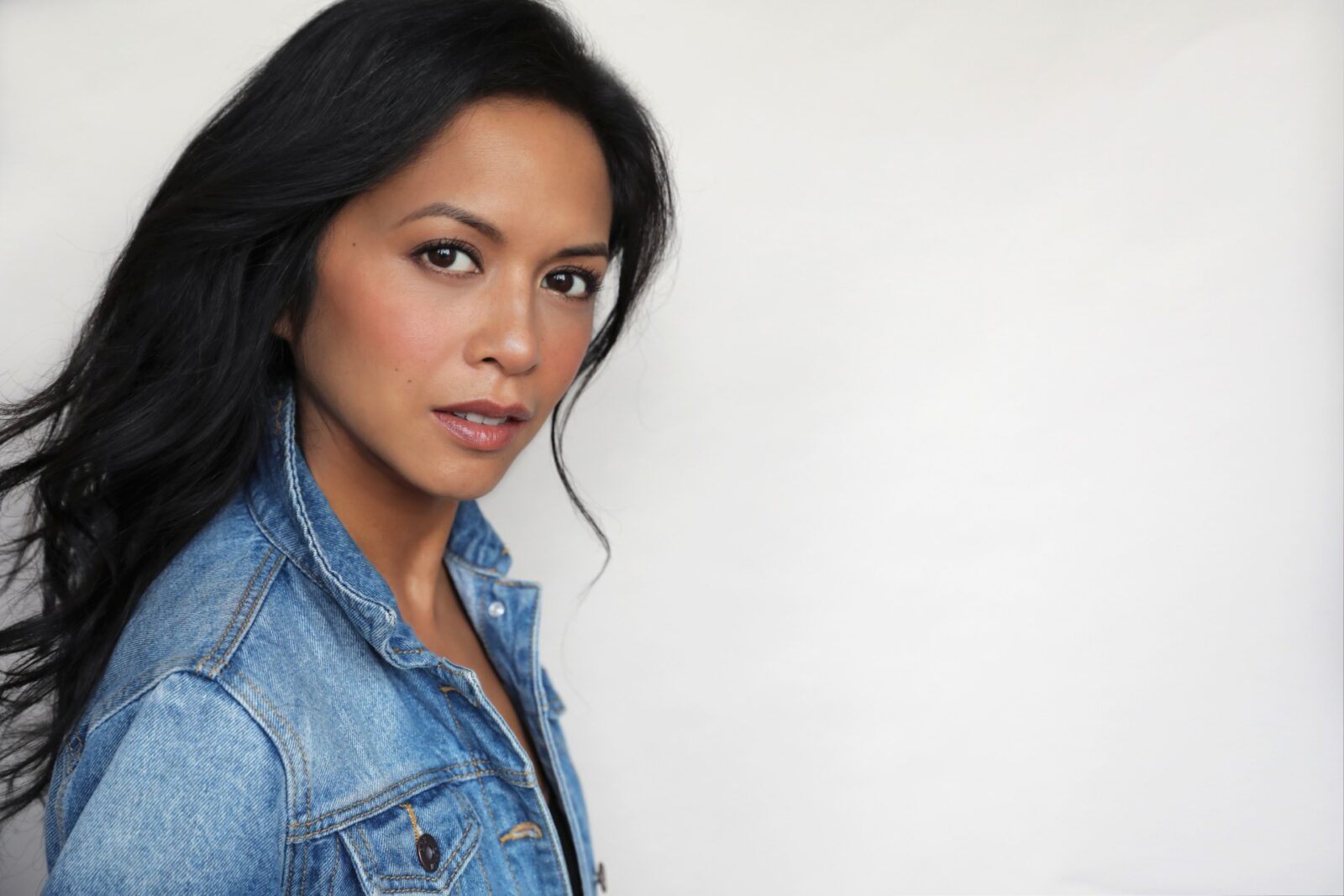 Exclusive Interview with 'The Pitt' Actress, Amielynn Abellera ...